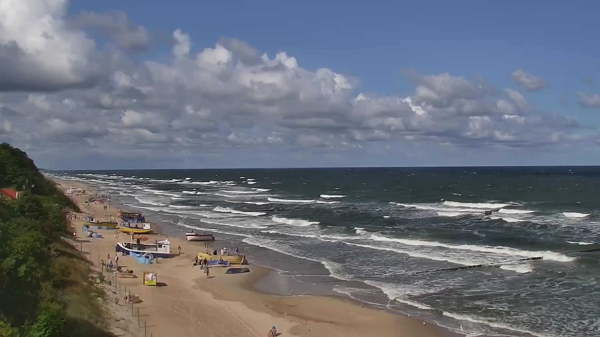 Rewal z kamery. Cudowny widok na plażę w Rewalu