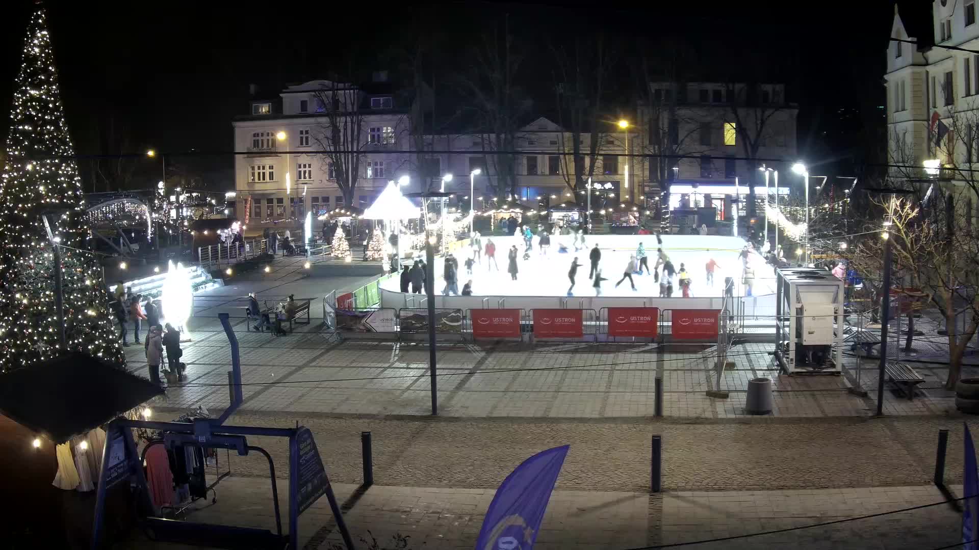 Ustroń - widok na rynek WebCamera.pl - timelapse z kamery